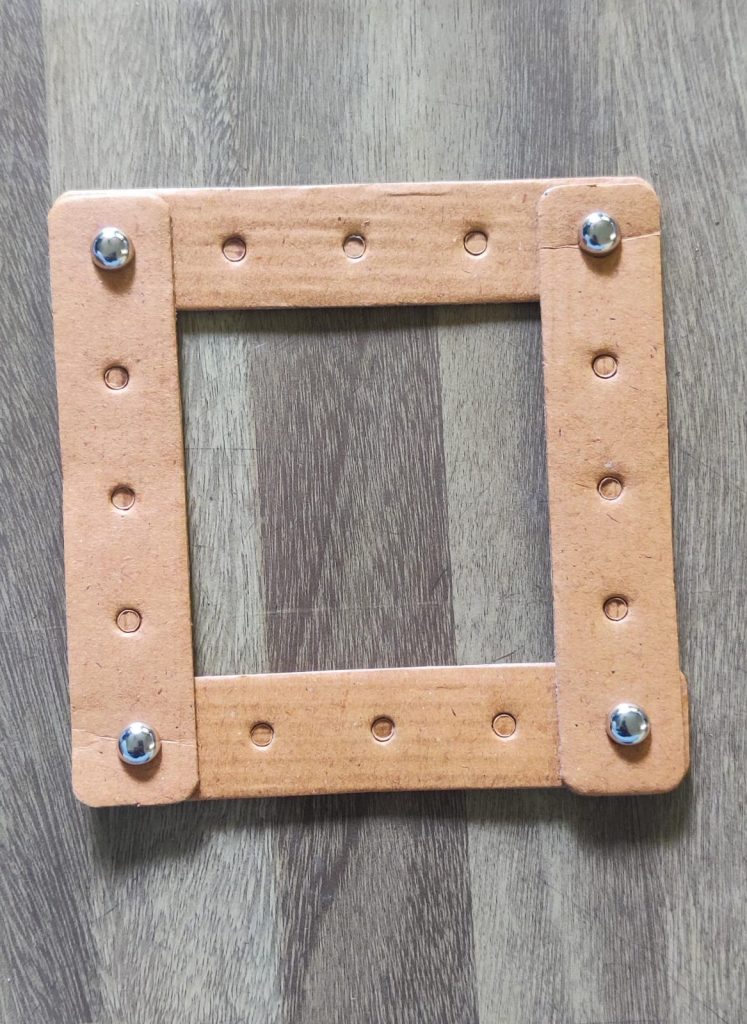 Cardboard Mechanics Shapes Level 1 – IE Skool